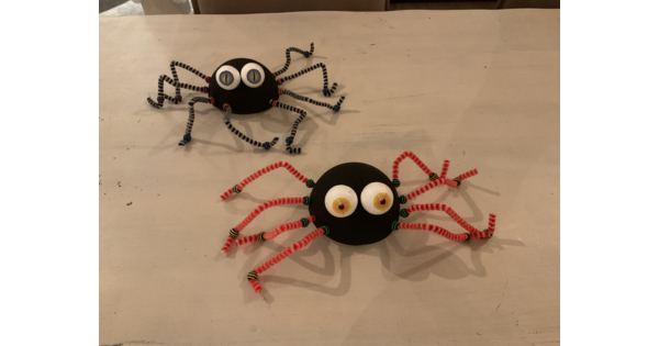 Araignées par Rose (6 ans) & Marius (3 ans)- 10doigts.fr